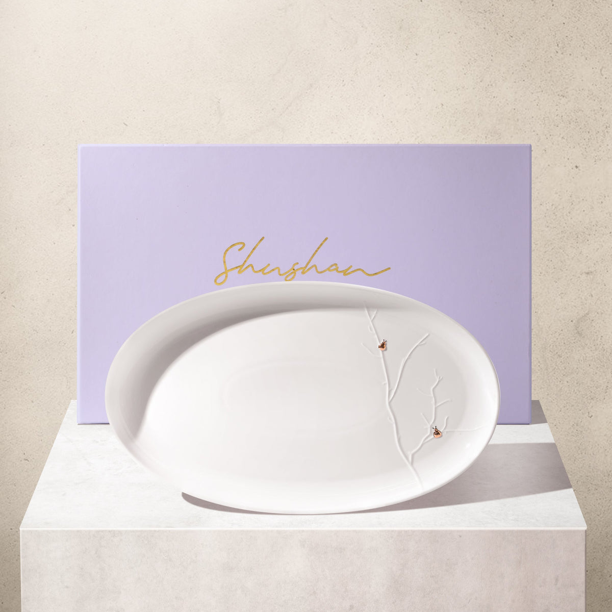 Oval Ladybug Plater – Shushan Collection